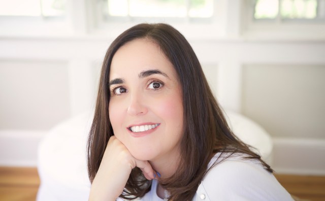 Ronda Kaysen, author Right At Home photo credit Julia Maloof Verderosa ...