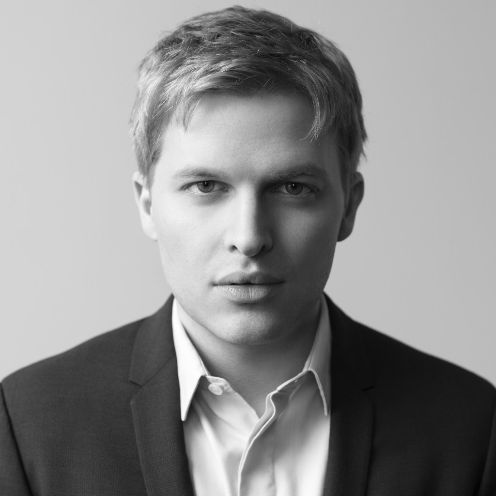 Ronan Farrow | Hachette Book Group