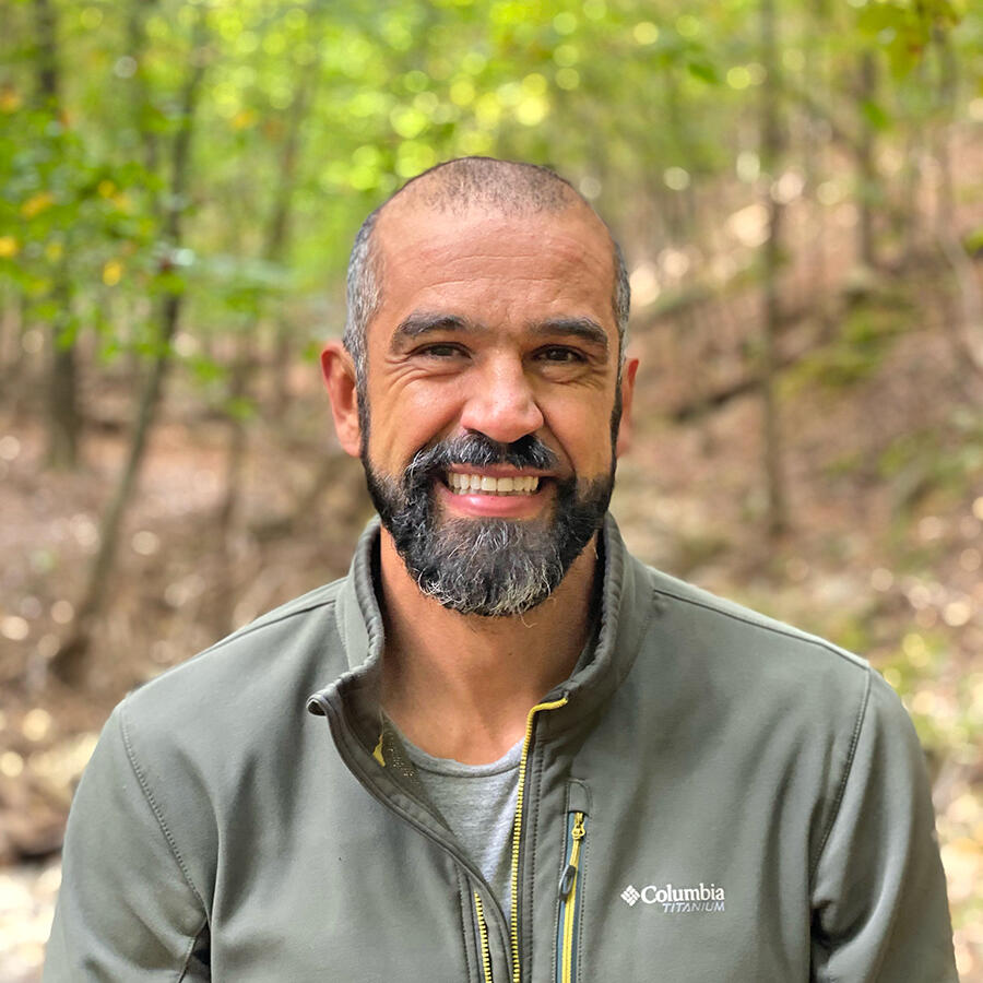 Fernando Bretos | Hachette Book Group