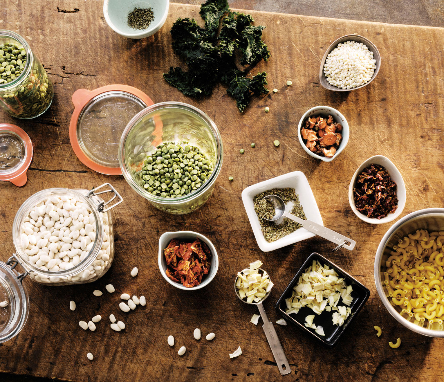 A Beginner’s Guide to Dehydrating Tomatoes | Hachette Book Group