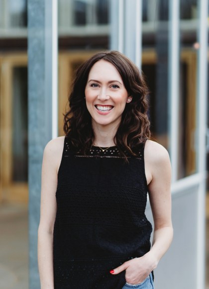 Rachel Weiss's Group Chat by Lauren Appelbaum | Hachette Book Group