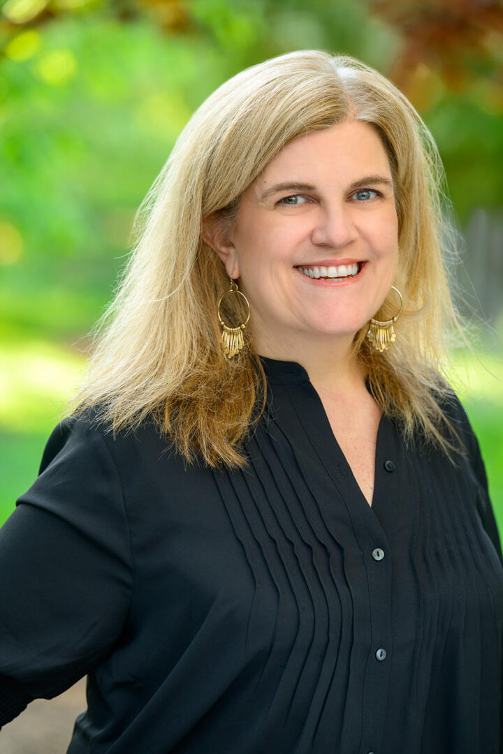 Mary Clare Jalonick | Hachette Book Group